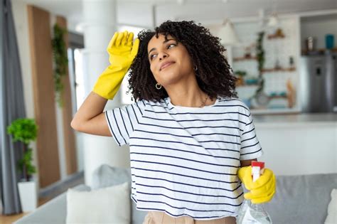 Mulher Cansada E Exausta Frustrada Por Fazer Muito Trabalho Sobre A