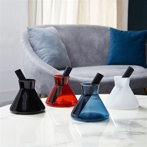 Popular Conical Empty Glass Oil Diffuser Bottle 200ml Perfume Bottle