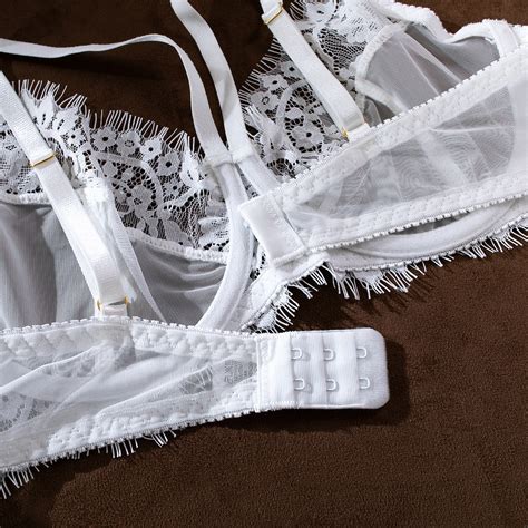 Wholesale Sexy Black Bra Panty Set With Floral Lace Garter