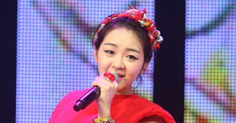 포토엔 Jqt 민선 상큼발랄한 무대알거 없잖아