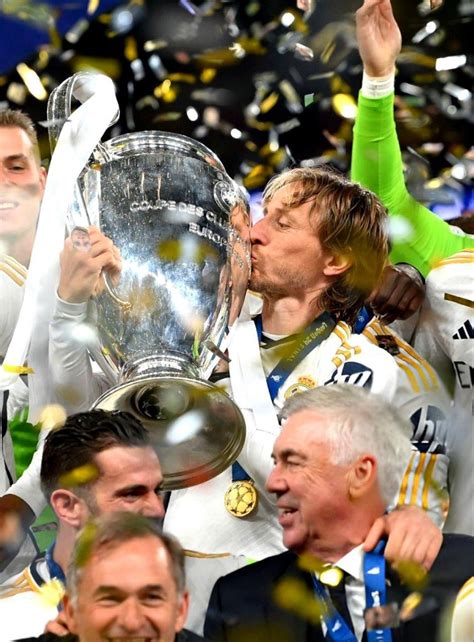 تاپ شات جشن قهرمانی رئال مادرید در لیگ قهرمانان اروپا طرفداری