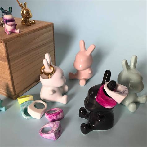 Dinkie Mini Ema Frost