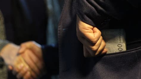 Корупцията в България пречи на инвестициите смята Държавният департамент на САЩ