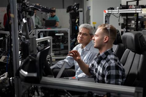 Gm To Use Red Hat In Vehicle Operating System For Ultifi