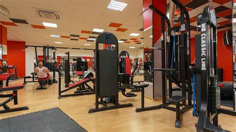 Types Of Gym Equipment For Beginners And Their Benefits OnlyMyHealth