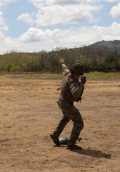 Dvids Images U S Army Conducts Weapons Qualification Range [image