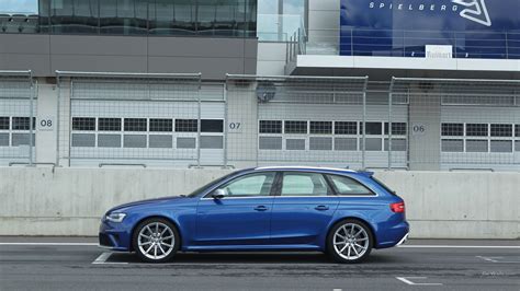 배경 화면 파란 차 아우디 스포츠카 의자 가마 Audi Rs4 바퀴 육상 차량 자동차 디자인 자동차 외장