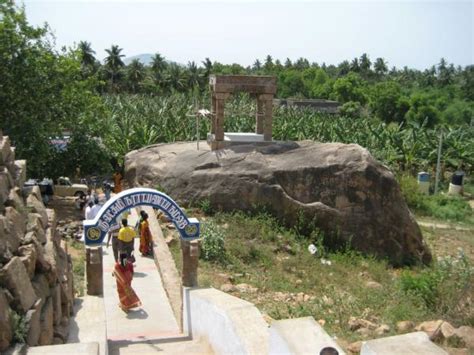 Sri Lakshmi Narasimhar Temple Singiri Koil