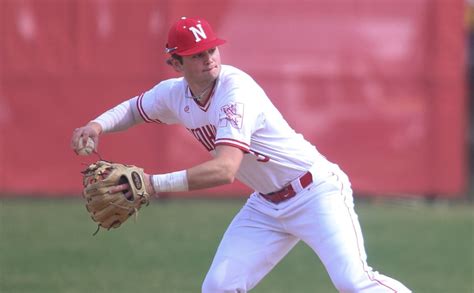 Baseball Jacob Gervase Returns To Lead Naperville Central
