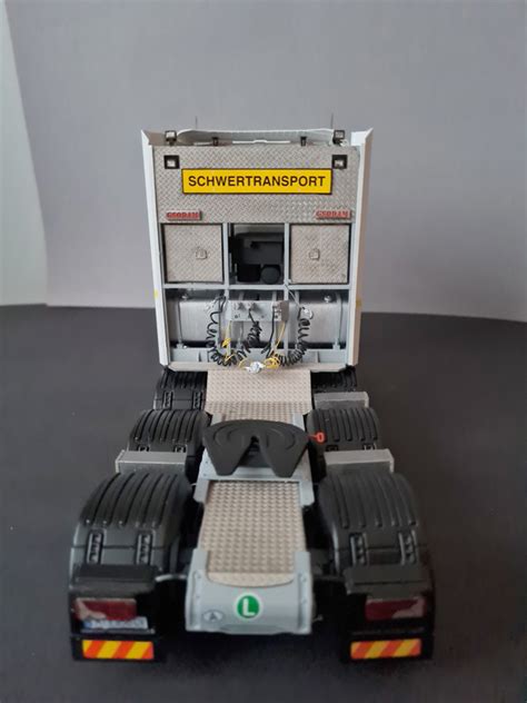 Scania R730 8x4 Heavy Haulage Tractor Italeri 1 24 von Michael Töpfer