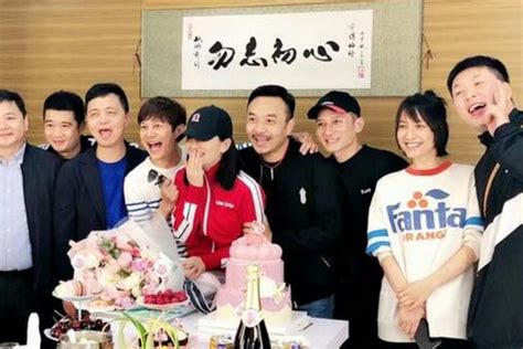 谢娜快本公布两位小公主名字：跳跳和俏俏，原因跟嘴巴有关？