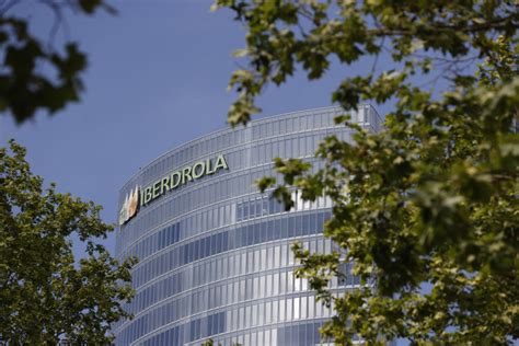 Iberdrola Iberia y Renfe reclaman la adopción de medidas por el caso