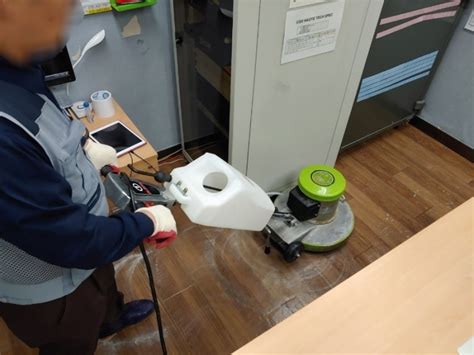 데코타일코팅 왁싱작업을 꼭 해야하는 이유와 장점 두 가지 네이버 블로그