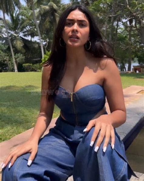 Actress Mrunal Thakur In A Denim Jumpsuit Photos 01 247272