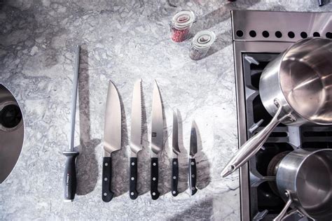 Gordon Ramsay Teaches Knife Skills With Video