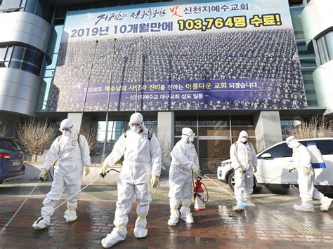 香港派包機接湖北港人 同時宣佈周二早上 6 時起禁非港人從南韓入境 Ezone