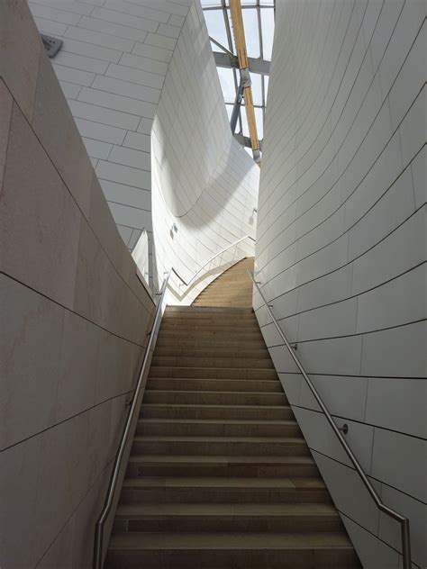 Twin Character Stair Stairs Paris Decor