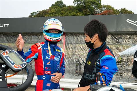 Shunsuke Minagi皆木駿輔 On Twitter そして近くでずっとわがままを聞いて一緒に戦い続けてくれた山下くん。 全員に