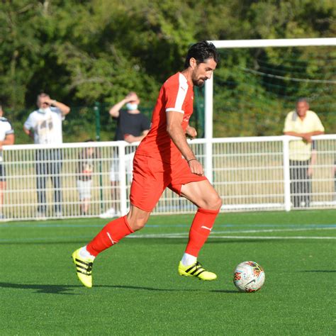 Football L Ancien Joueur Du FC Metz Et De L Olympique Lyonnais Milan Bisevac De Retour Sur Les