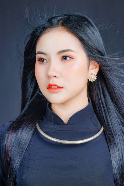 越南奥黛女神美女图片 PSD素材网