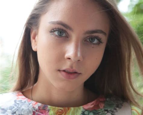 Valery Leche Biography Wiki Age Height Career Photos And More