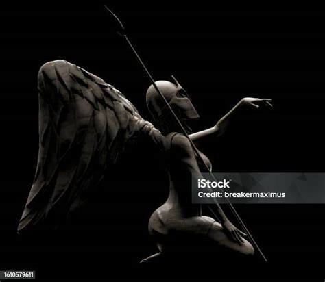 어두운 배경에 창과 갑옷을 입은 돌 천사 동상의 3d 렌더링 그림 0명에 대한 스톡 사진 및 기타 이미지 0명 건축