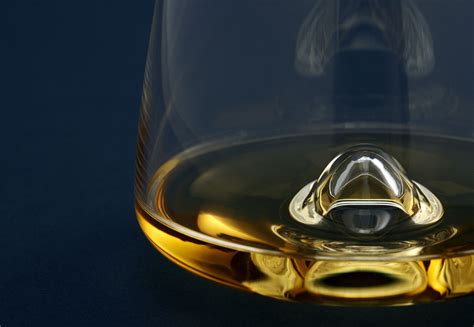 Set dvou designových skleniček na whisky Bella Rose