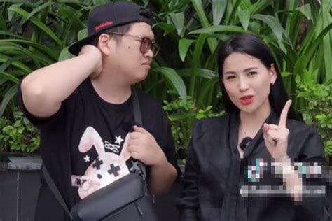 Võ Hà Linh livestream trở lại Người chờ săn sale antifan dọa bom hàng