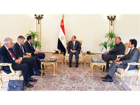 السيسي يؤكد حرص مصر على علاقات متميزة مع قبرص صحيفة الخليج