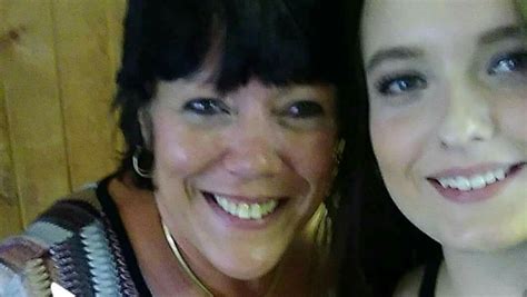 Fundraiser By Taylor Bartholet Help Michelle Hildreth Fight Pancreatic Cancer