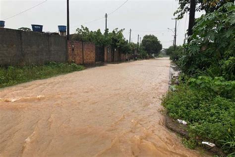 Chuva Com Mais De 6 Horas Deixa Ruas E Avenidas Alagadas Rondônia