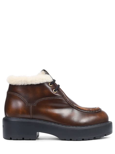 Ботинки кожаные на меху от Miu Miu за 165 000 рублей цвет коричневый артикул