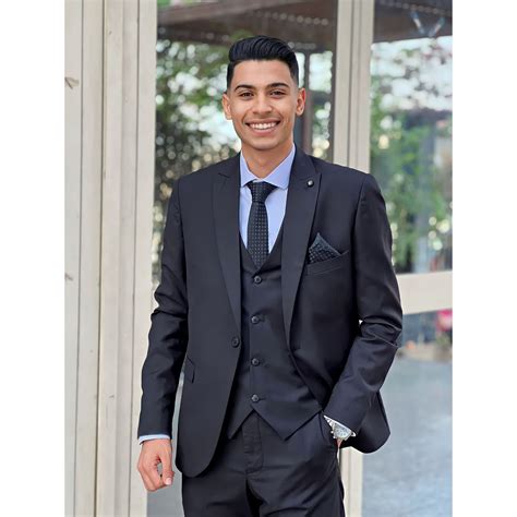 Ahmed Emad Medium