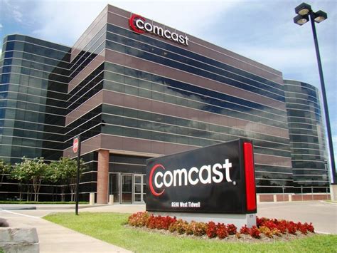 Comcast Customer Sets Up Bot To Tweet Whenever Internet Speeds Drop Comcast Broadband