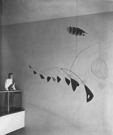 조각 작품의 개념을 바꾼 공대생 칼더