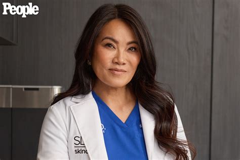 Dr Pimple Popper Sandra Lee Reveals She Had A Stroke Exclusive
