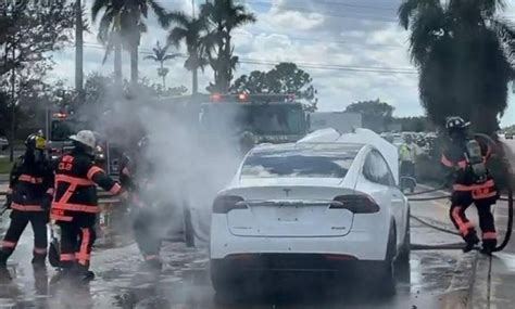 Ker Boom Florida Officials Warn As Multiple Explosions Continue The Kevin Jackson Network