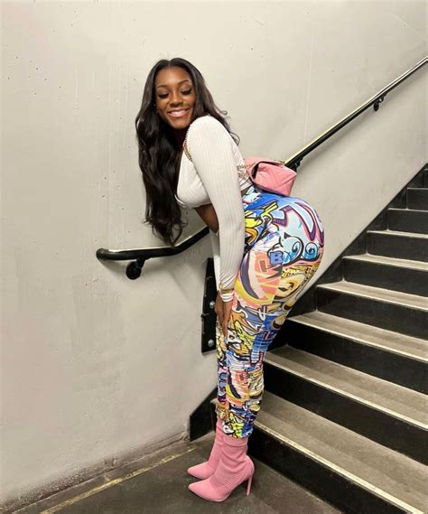 Pin By Itsrosak On Its Lookz N Vibez Fashion Womens Fashion Legging