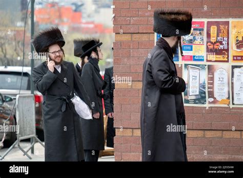 What Are The Fur Hats Hasidic At Stacey Friedman Blog