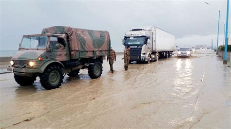 El Ejército Continúa Brindando Ayuda A Los Afectados Por Las