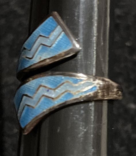 Amco Vintage Crossover Bypass Enamel Sterling Silver Gem