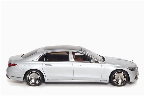Almost Real Mercedes Maybach S Class Silver 118 Diecast Car