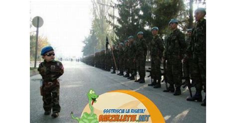 Barzellette Net Foto Bambino Che Comanda Un Esercito