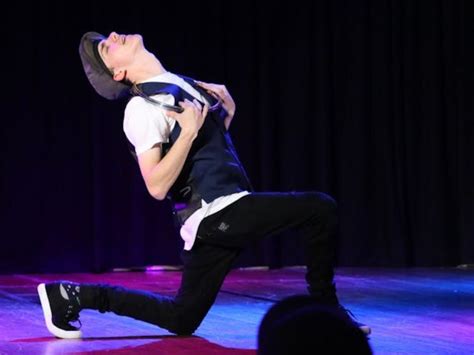 Aiden Schofield Magician Sydney Fringe Festival 2023 Whats On In