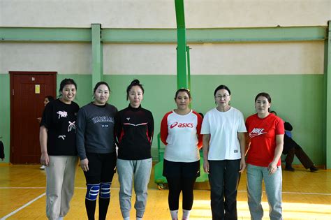 Үзэсгэлэнт Үенч Үзэсгэлэнт Үенч Эмэгтэйчүүдийн зөвлөл