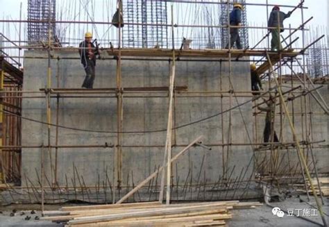 建筑施工模板拆除标准做法