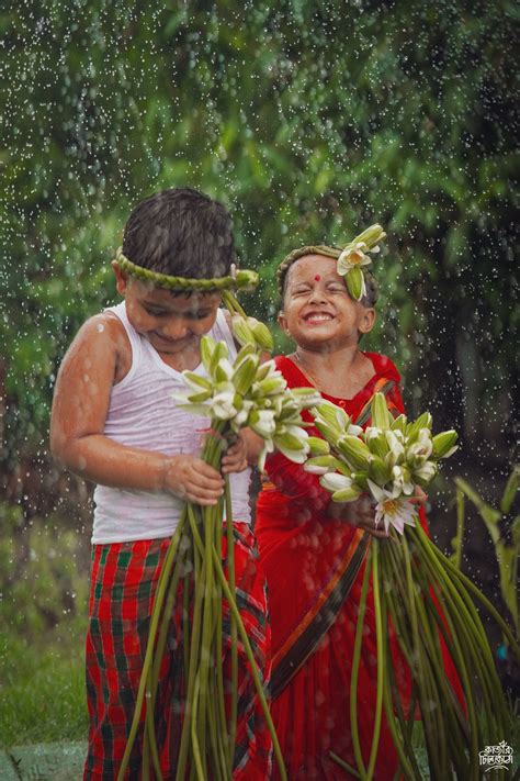 কাজীর “প্রকৃতির আশ্রয়ে বৃষ্টির গান—এক চিরচেনা গ্রামীণ ছোঁয়া।”🖤💦 Facebook