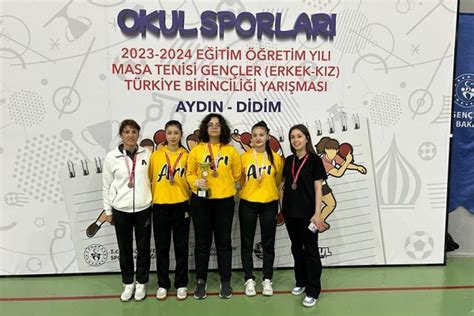Genç Kız Masa Tenisi Takımımız 2023 2024 Türkiye Üçüncüsü Özel Arı