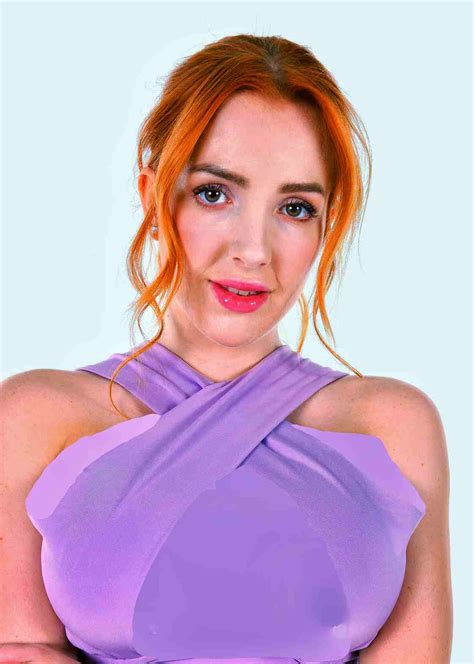 Scarlett Jones Wiki Bio Age Biography Boyfriend Husband Photos