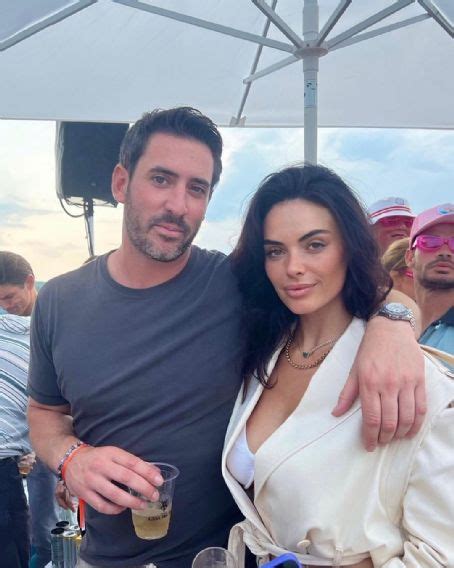 Meet Monika Clarke Matt Harveys New Model Girlfriend Who Oihaff